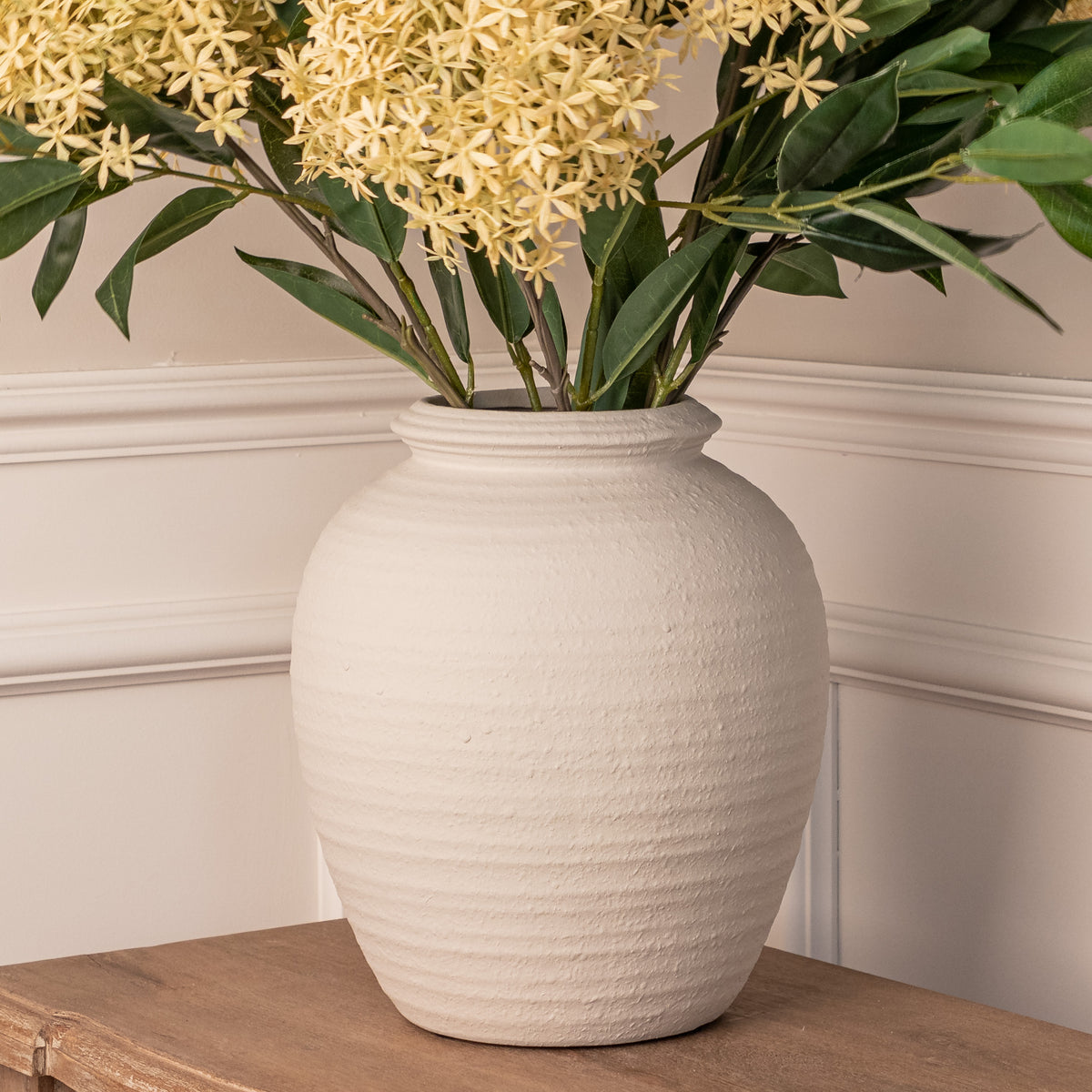 Elegant Off White Textured Vase – Chosen By Jessica