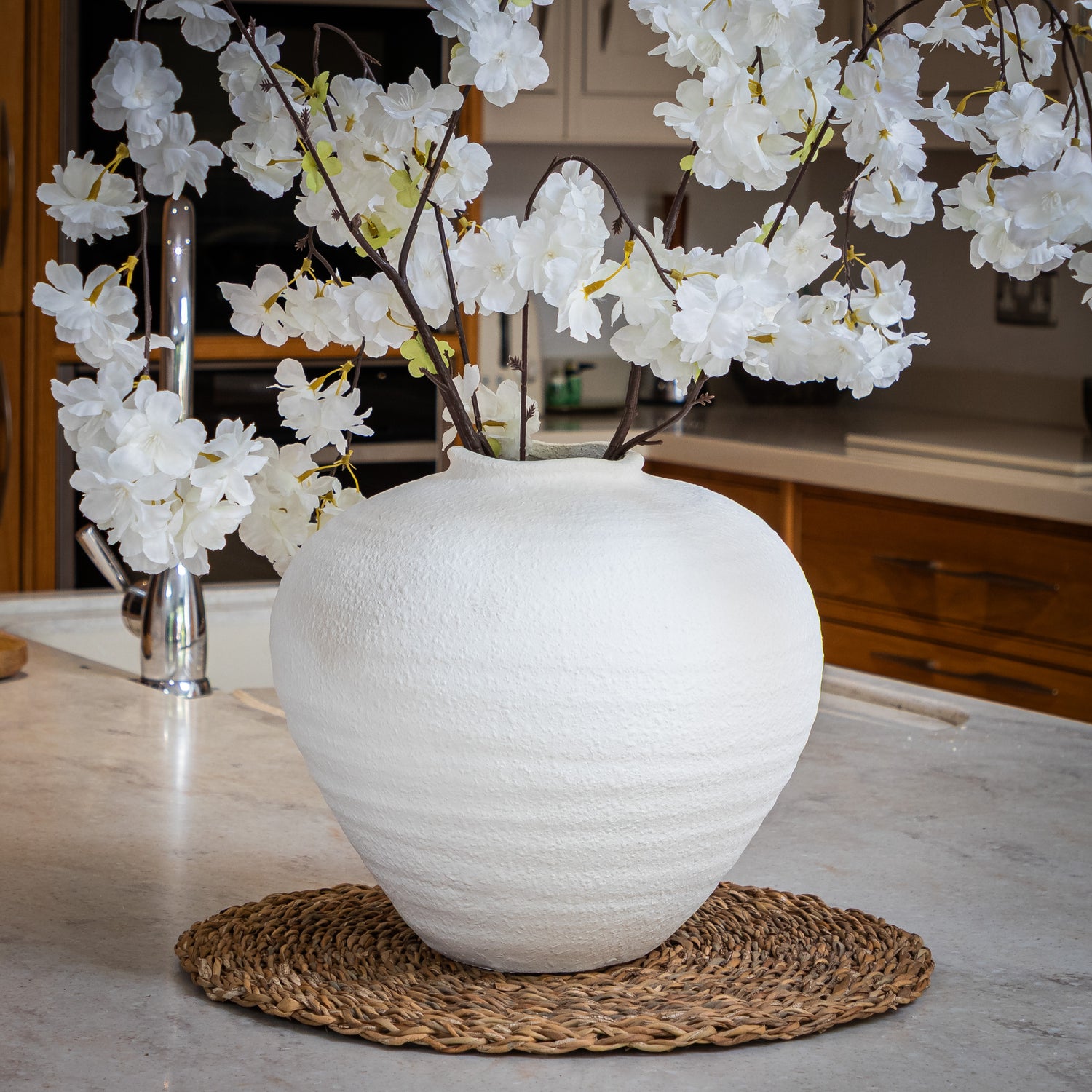 Elegant White Textured Vase – Chosen By Jessica