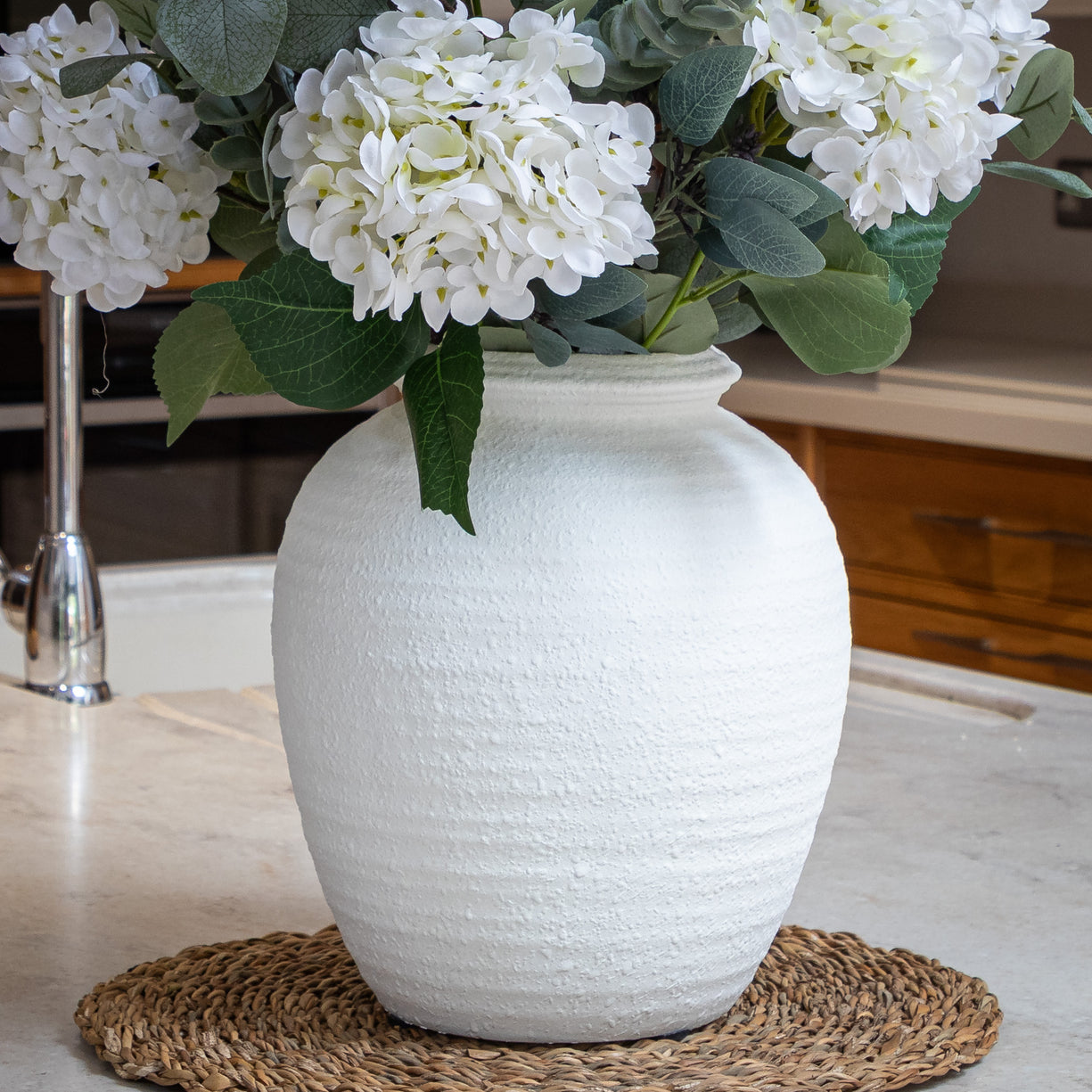 Elegant White Textured Vase – Chosen By Jessica
